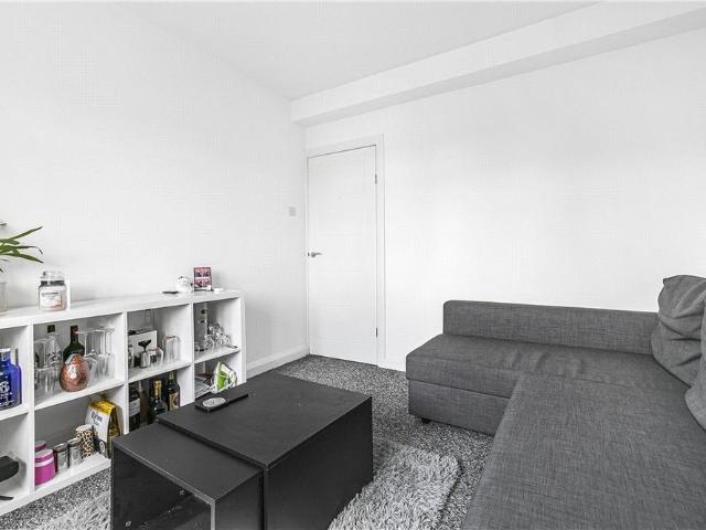 Caistor Road, London, SW12 8PT