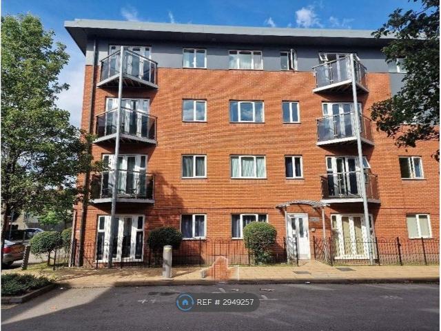 Caister Hall, Coventry CV1, 2 bed flat to rent, £1,200 pcm | PrimeLocation