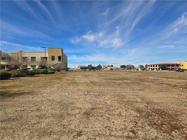 Cajon St, Victorville, CA 92392