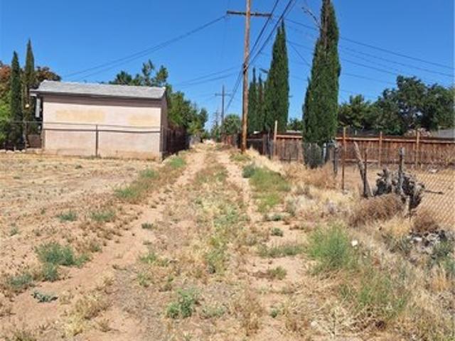 Cajon St, Hesperia, CA 92345