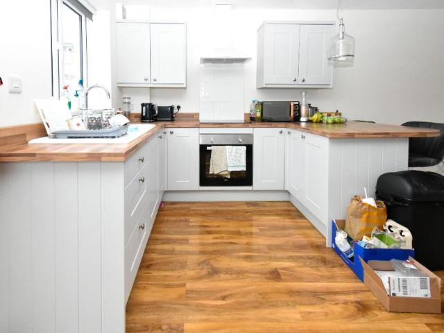 Calthorpe Road, Earlham, Norwich, NR5 6 bed semi detached house to rent £3,300 pcm £762 pw