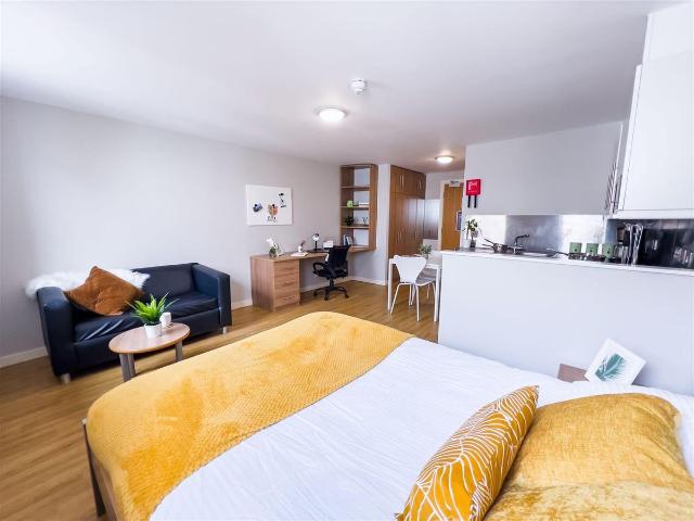 Calton Road, Edinburgh EH8, Studio to rent, £1,798 pcm | PrimeLocation