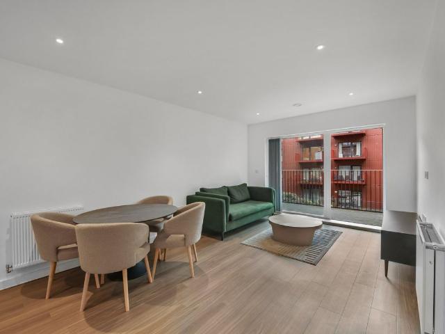 Calvary Court, Woolwich SE18, 1 bed flat to rent, £1,950 pcm | PrimeLocation