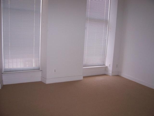 Calvert Property 1 Bedroom Apartment for Rent at 1039 N Calvert St, Baltimore, MD 21202 Mid Town Belvedere
