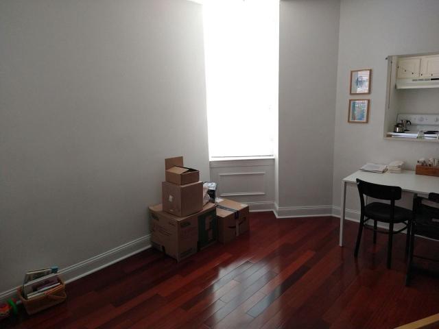 Calvert Property 1 Bedroom Apartment for Rent at 1039 N Calvert St, Baltimore, MD 21202 Mid Town Belvedere