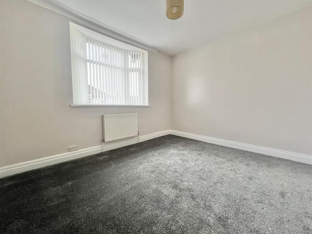Calverley Avenue, 3 bedroom, Semi Detached