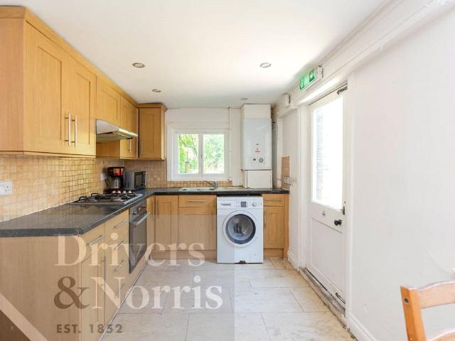 Calverley Grove, Archway, London N19, 6 bed shared accommodation to rent, £5,200 pcm | PrimeLocation