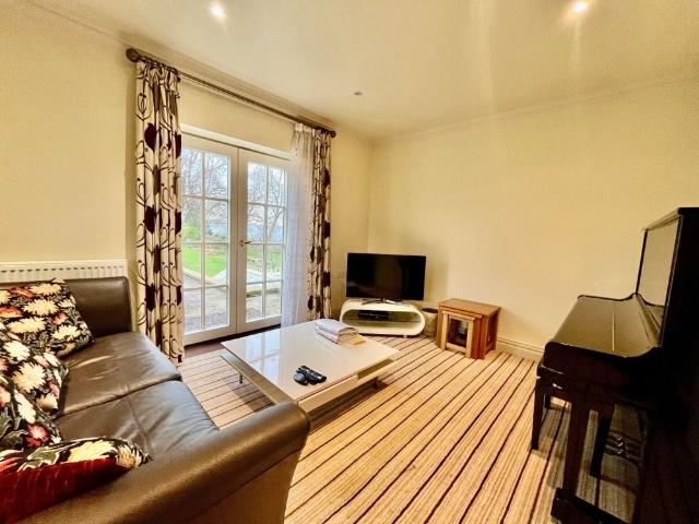 Calverley Lane, Pudsey, Calverley
