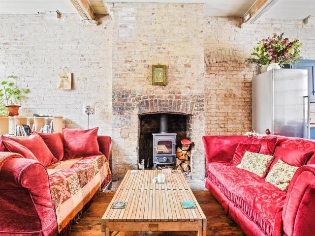 Calvin Street, Spitalfields, London, E1 Studio to rent £2,150 pcm £496 pw