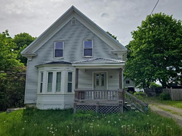 Calais Ave