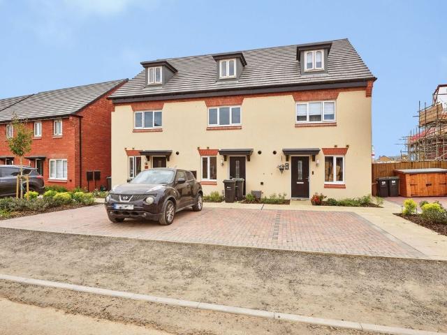 Calamint Road, Corby NN17, 4 bed terraced house to rent, £1,450 pcm | PrimeLocation