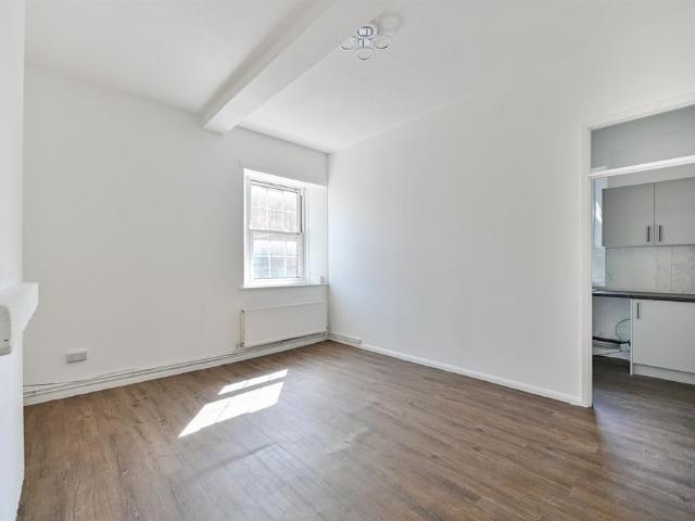 Calcot Place, Reading, RG31 7RT
