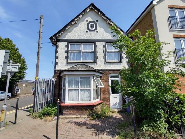 Calcutta Road, Tilbury, Tilbury RM18, 1 bed flat to rent, £1,000 pcm | PrimeLocation