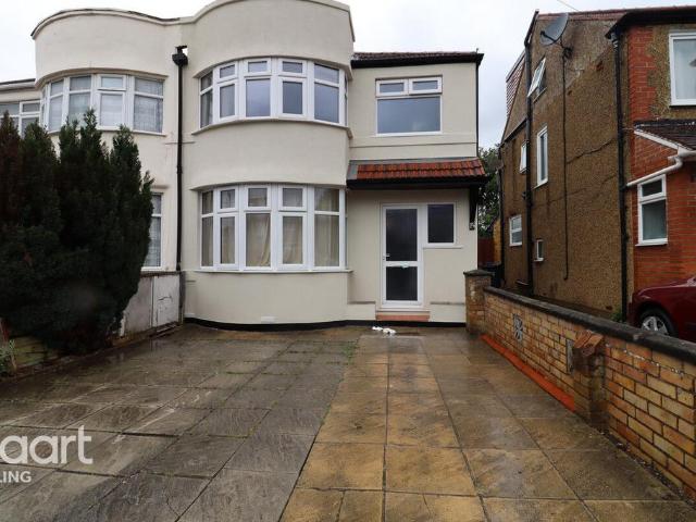 Calder Avenue, GREENFORD 3 bed semi detached house to rent £2,800 pcm £646 pw