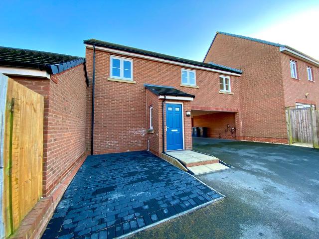 Calder Gardens, Nottingham NG13, 2 bed property to rent, £975 pcm | PrimeLocation
