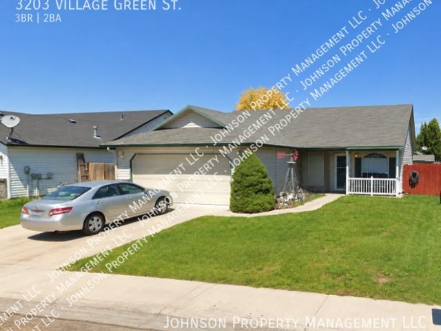 Caldwell 3 Bed Home with Garage, A/C & W/D Included