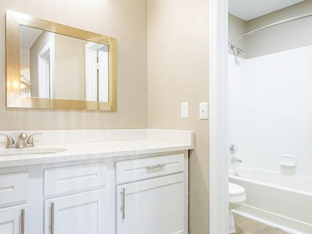 Caledon Apartments 2 Bedroom Apartment for Rent at 100 Caledon Ct, Greenville, SC 29615