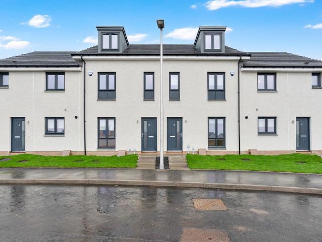 Caledonia Drive, South Queensferry. 3 bed townhouse to rent £1,625 pcm £375 pw
