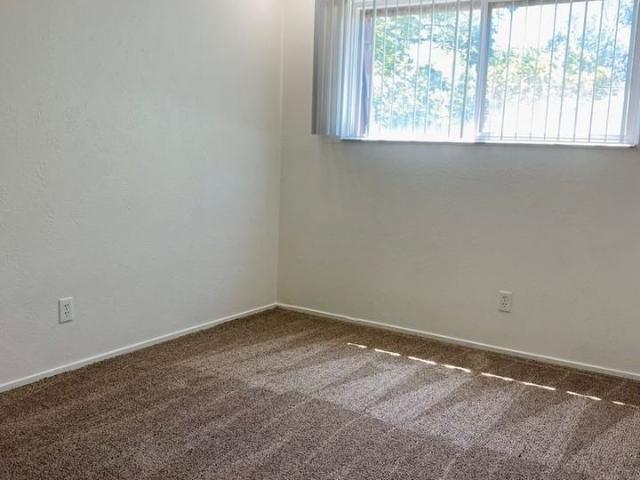 Caledonian Apartments 2 Bedroom Apartment for Rent at 475 E 600 S, Salt Lake City, UT 84111 Central City