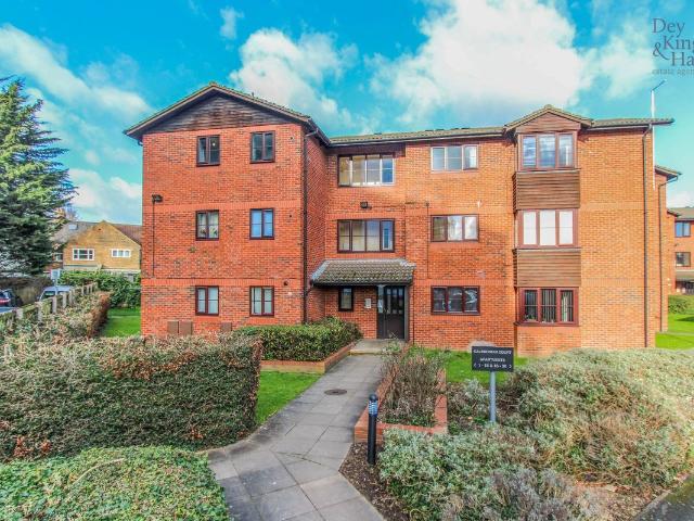 Caledonian Court, West Street, Watford, Hertfordshire WD17, 1 bed flat to rent, £1,295 pcm | PrimeLocation