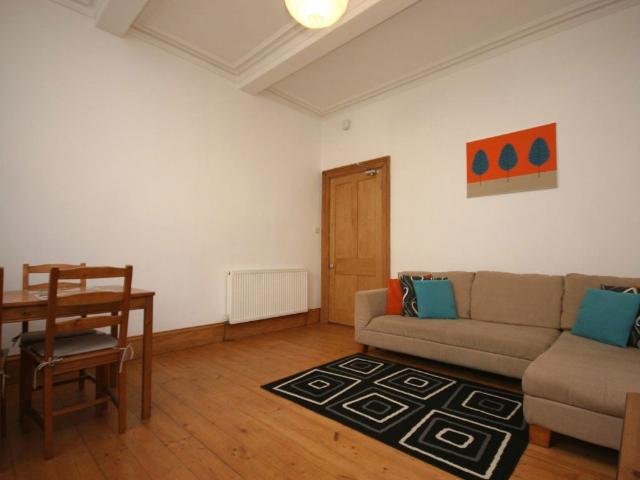 Caledonian Place, Dalry, Edinburgh EH11, 3 bed flat to rent, £2,150 pcm | PrimeLocation