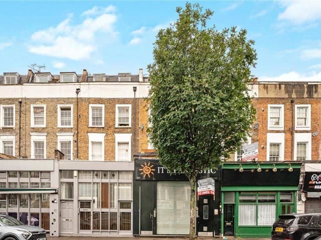 Caledonian Road, Barnsbury. 2 bed apartment to rent £3,445 pcm £795 pw