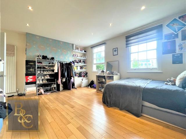 Caledonian Road, Kings Cross N1, 3 bed flat to rent, £3,358 pcm | PrimeLocation