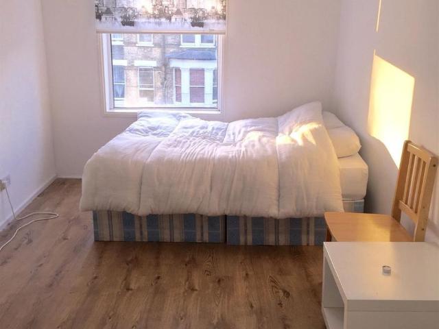 Caledonian Road, London N7, Room to rent, £870 pcm | PrimeLocation