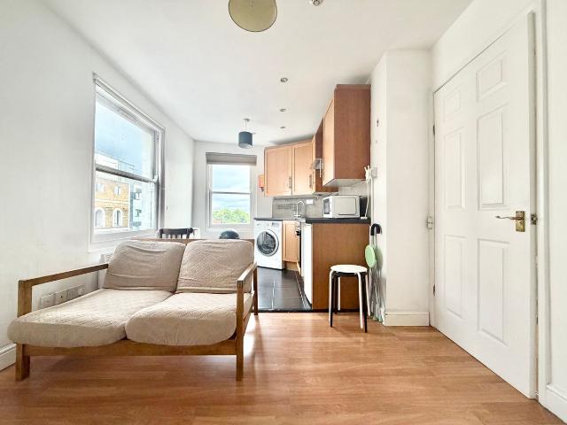 Caledonian Road, London N7, 2 bed flat to rent, £1,950 pcm | PrimeLocation
