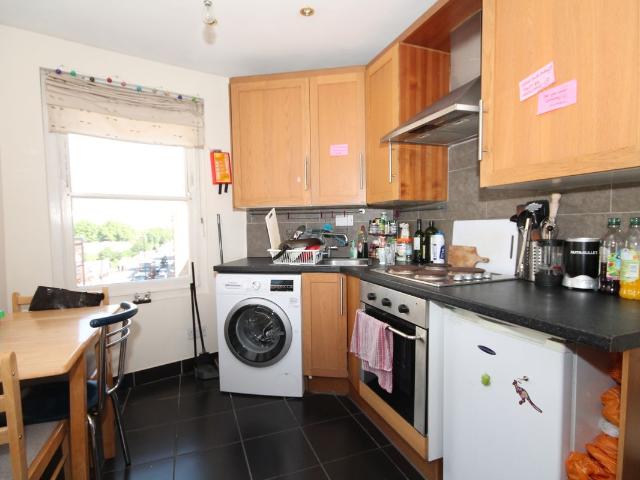 Caledonian Road, London N7, 2 bed flat to rent, £1,950 pcm | PrimeLocation
