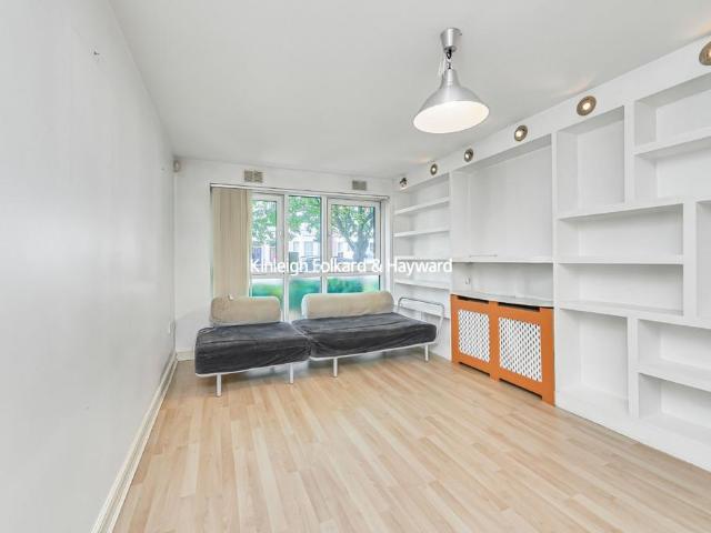 Caledonian Road, London, N7 2 bed flat to rent £2,500 pcm £577 pw