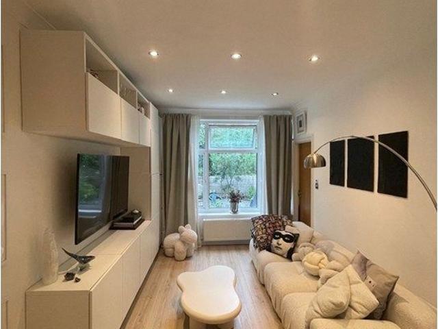 Caledonian Road, London N1, 1 bed flat to rent, £2,250 pcm | PrimeLocation