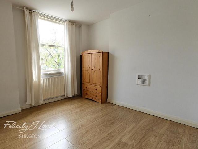 Caledonian Road, London 1 bed apartment to rent £1,800 pcm £415 pw