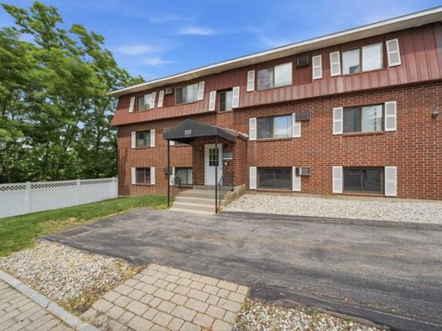 Calef Rd Apt,manchester, Condo For Sale