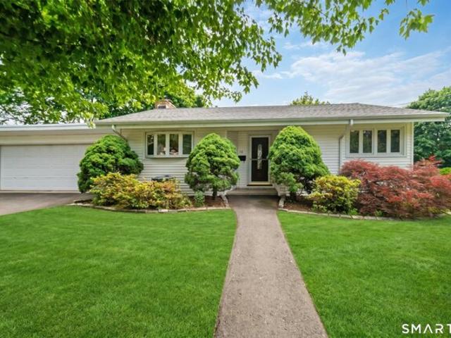 Calhoun Ave, Trumbull, Home For Sale