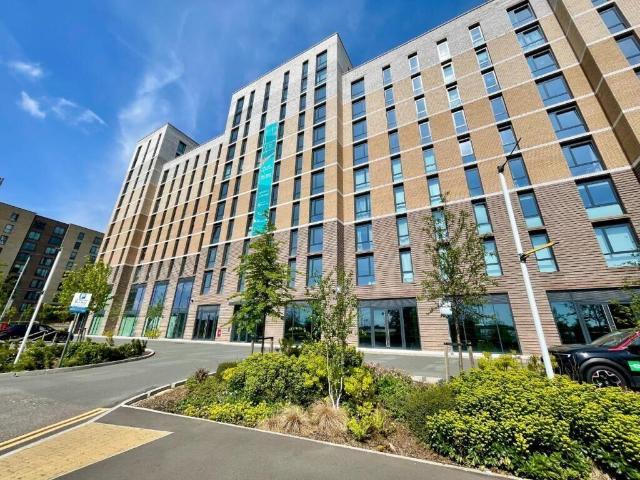 Calibra Court, Kimpton Road, Luton 2 bed apartment to rent £1,600 pcm £369 pw