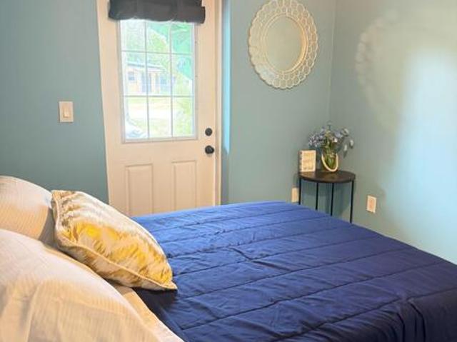 Call me home! West Tampa prime location conveniently located near everything needed!