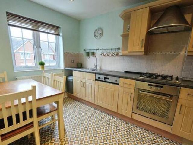 Callaghan Drive, Oldbury, 3 Bedroom Town