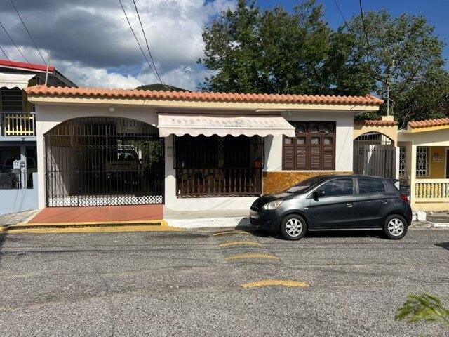 Calle Buenos Aires, Coamo, Home For Sale