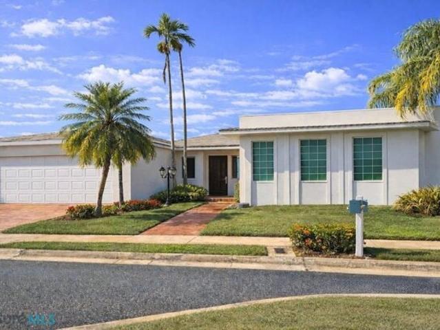 Calle Falcon, San Juan, Home For Sale