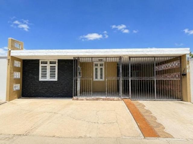 Calle Garcilazo De La Vega Urbanizacion El Co #,san Juan, Home For Sale