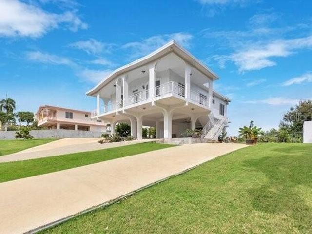 Calle J, Aguada, Home For Sale