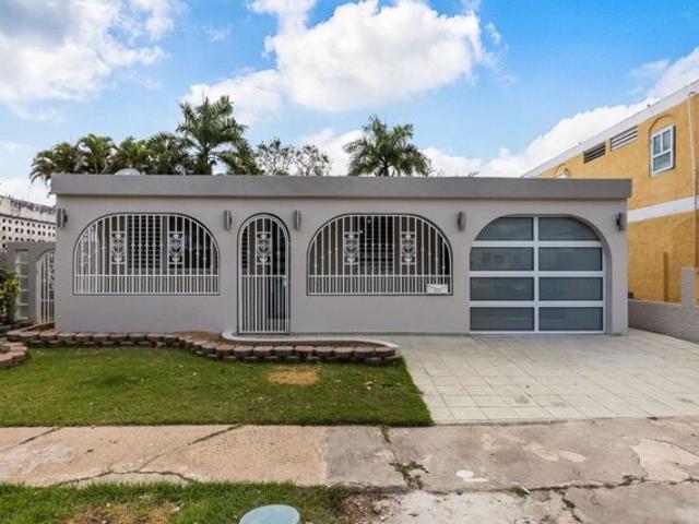 Calle Monserrate Unit Jk, Toa Baja, Home For Sale