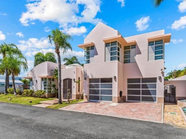 Calle Palma De Mallorca, Dorado, Home For Sale