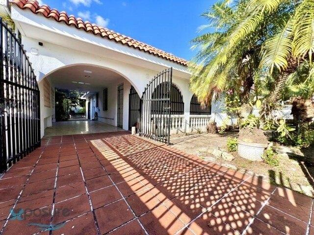 Calle Peru, San Juan, Home For Sale