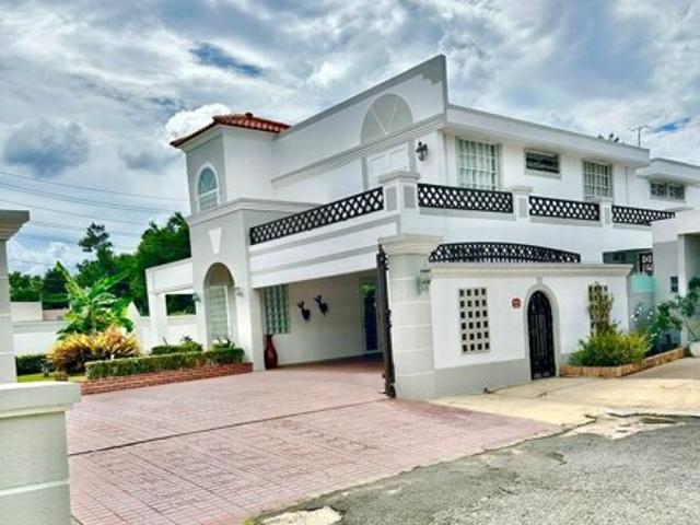 Calle Princesa De La Fuente Unit Estancias, Toa Alta, Home For Sale