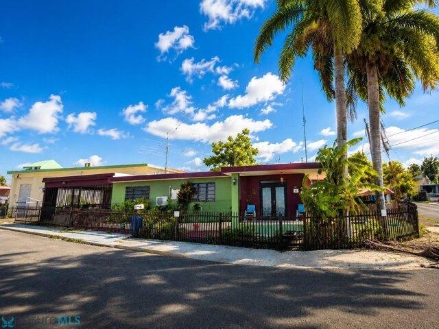 Calle,quebradillas, Home For Sale