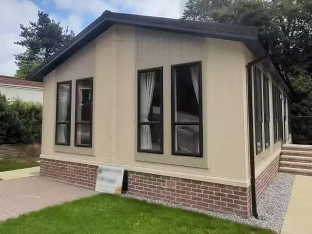 Callington, Cornwall, PL17 2 bed park home for sale £189,000