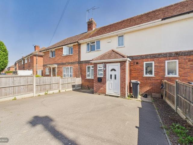 Callington Road, Reading, Berkshire, RG2 2 bed terraced house to rent £1,550 pcm £358 pw