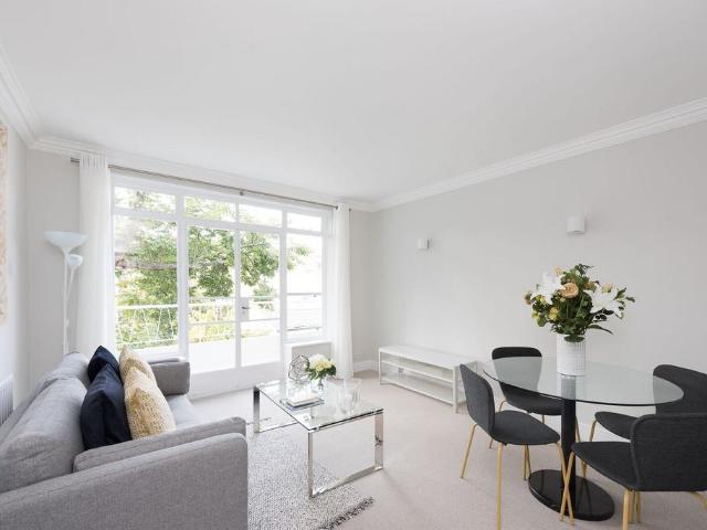 Callow Street, Chelsea, London, SW3 2 bed flat to rent £3,250 pcm £750 pw